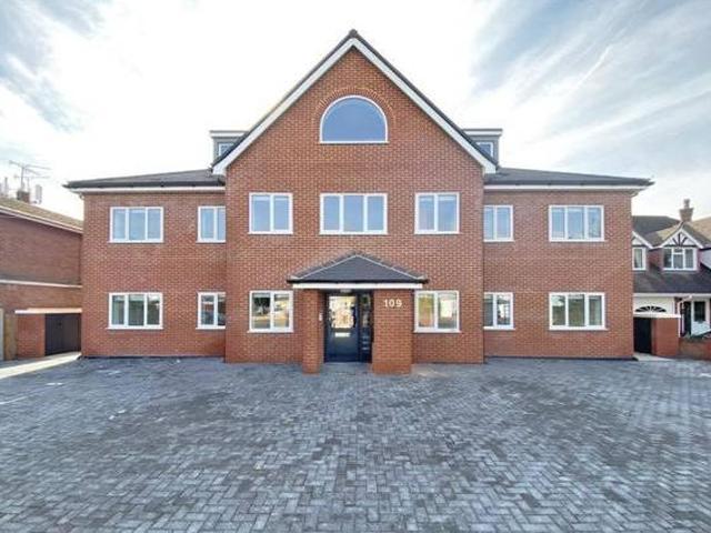 1 bedroom apartment for rent in Long Road Canvey Island SS8