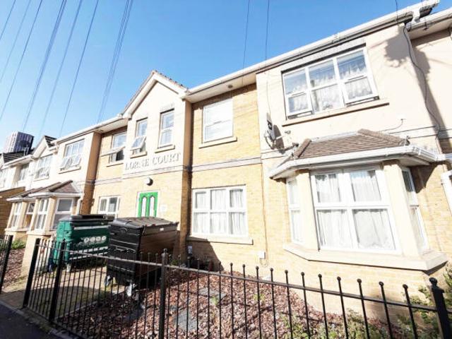 1 bedroom apartment for rent in Lorne Road, London, E17