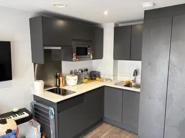 1 bedroom apartment for rent in Low Hill, Liverpool, Merseysid.