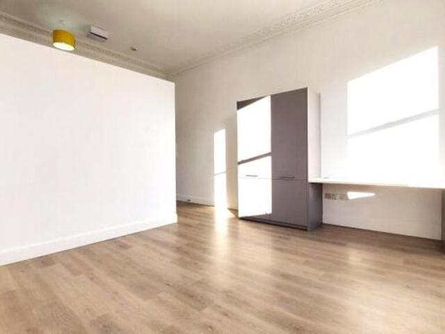 1 bedroom apartment for rent in Lothian Street, Edinburgh, EH1