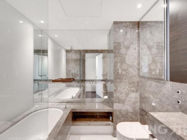 1 bedroom apartment for rent in Pan Peninsula Square, Canary Wharf, E14
