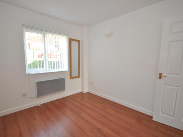 1 bedroom apartment for rent in Park Hill House, Chatham. ME5