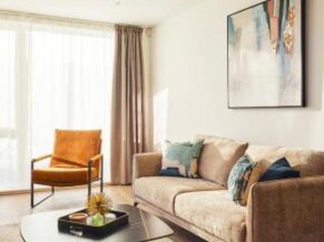 1 bedroom apartment for rent in Park Square, Avebury Boulevard, Milton Keynes, Buckinghamshire, MK9