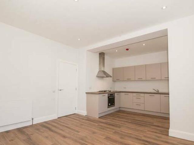 1 bedroom apartment for rent in Park Road Kingston KT2