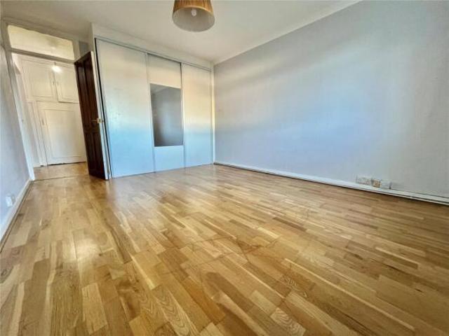 1 bedroom apartment for rent in Parkdale, Bounds Green Road, London, N11