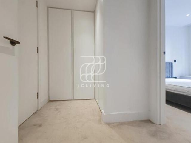 1 bedroom apartment for rent in Parkside Apartments, London, W12