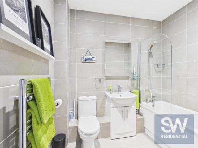 1 bedroom apartment for rent in Pearl Chambers, 22 East Parade, Leeds, LS1