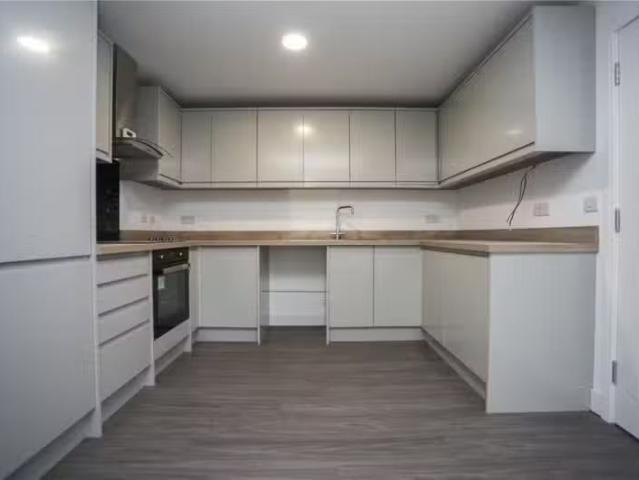 1 bedroom apartment for rent in Pennine Road, Cheltenham, Glou.