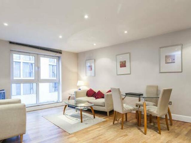 1 bedroom apartment for rent in Pepys Street London EC3N
