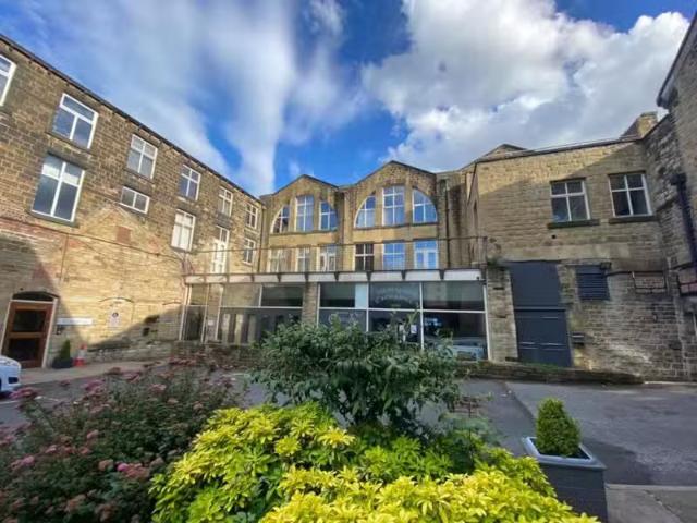 1 bedroom apartment for rent in Plover Road, Lindley, Huddersf.