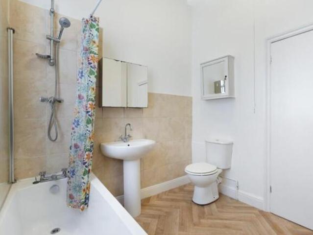 1 bedroom apartment for rent in Pomfret Road, London, SE5 9DJ, SE5