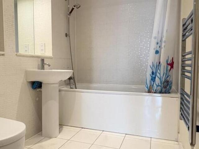 1 bedroom apartment for rent in Prestons Road, London, E14