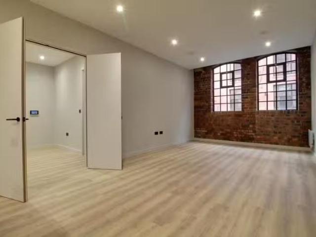 1 bedroom apartment for rent in Pressworks, 40 44 Northwood St.