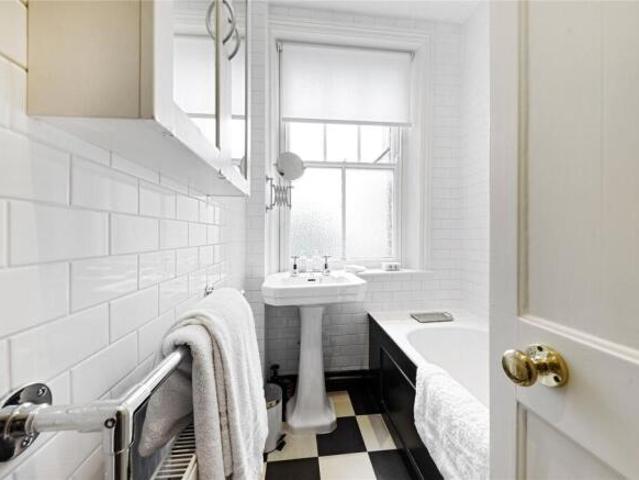 1 bedroom apartment for rent in Primrose Mansions, Prince Of Wales Drove, London, SW11