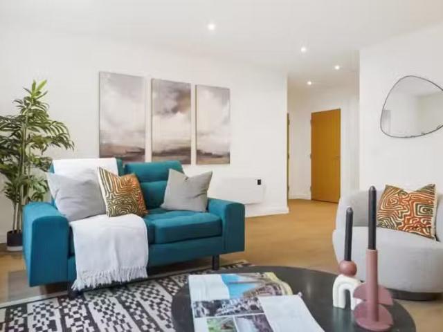 1 bedroom apartment for rent in Printers Place, B5