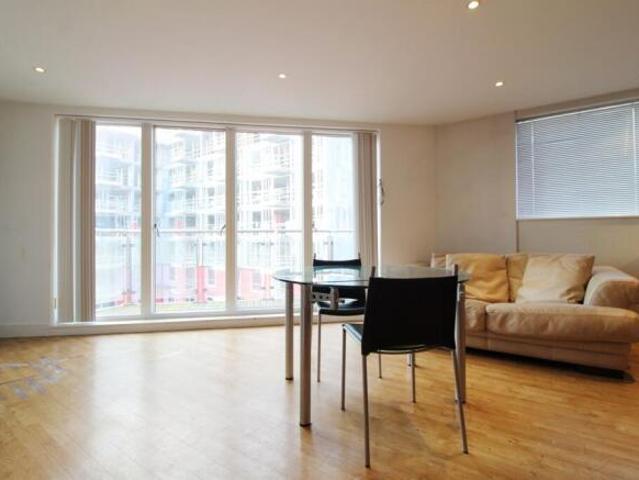 1 bedroom apartment for rent in Projection West, Merchants Place, Reading, RG1