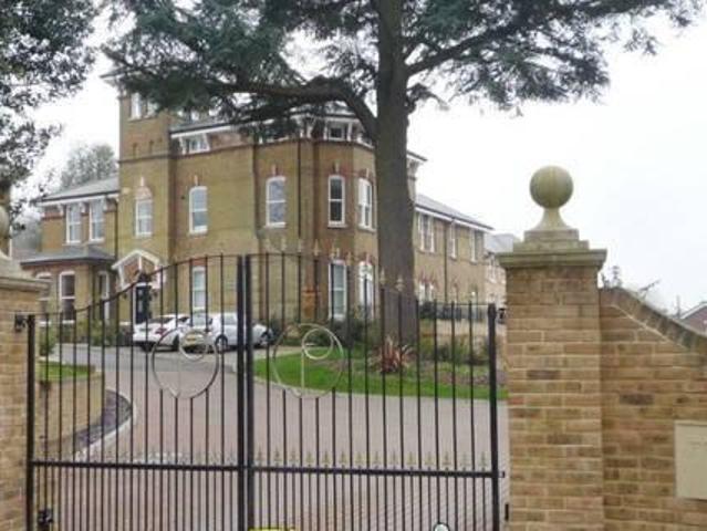 1 bedroom apartment for rent in Providence Park Penenden Heath Maidstone ME14