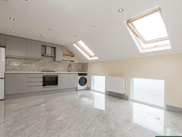 1 Bedroom Apartment For Rent In Queens Park, London