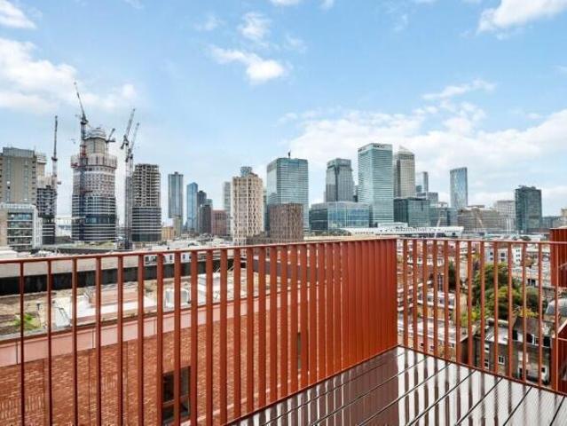 1 bedroom apartment for rent in Quest House South, Escapade Place, Tower Hamlets, London, E14