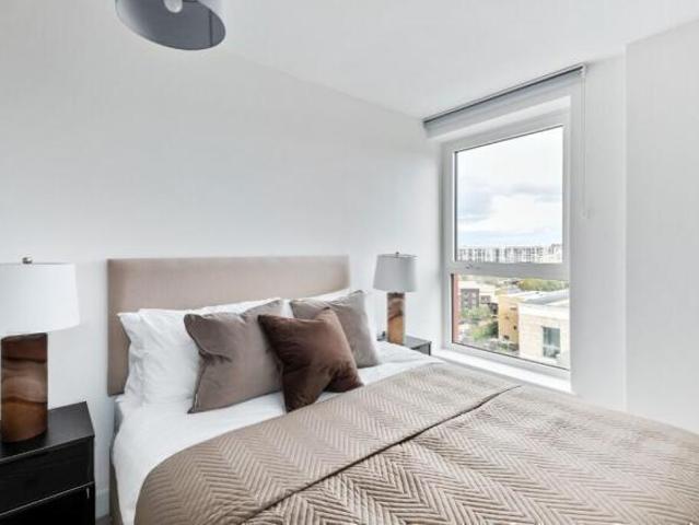 1 bedroom apartment for rent in Quest House South, Escapade Place, Tower Hamlets, London, E14