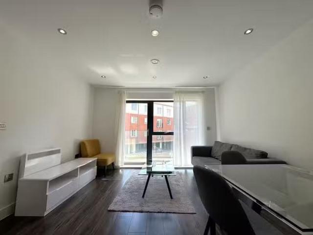 1 bedroom apartment for rent in Regency Place, 50 Parade, Birm.