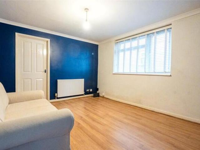 1 bedroom apartment for rent in Regent Street, Bletchley, MK2