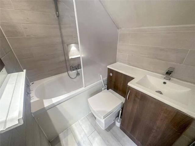 1 bedroom apartment for rent in Reet Gardens, Slough, Berkshire, SL1