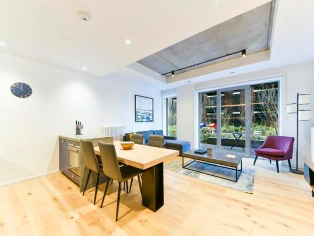 1 bedroom apartment for rent in Rendel House, Goodluck Hope, London, E14