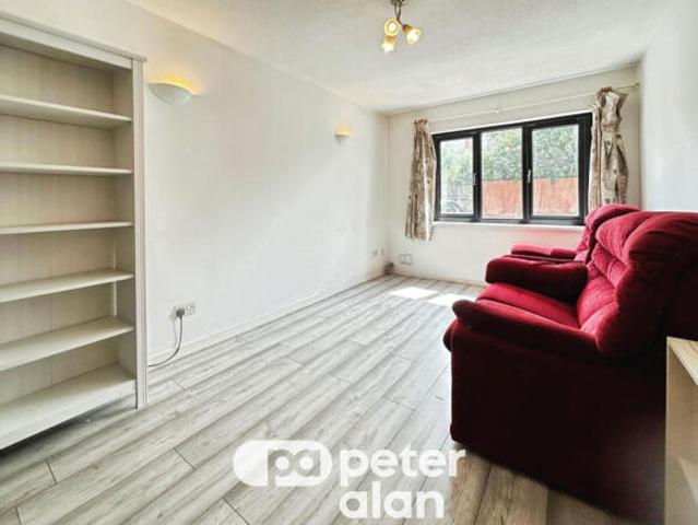 1 bedroom apartment for rent in Richmond Court. Richmond Road, CF24