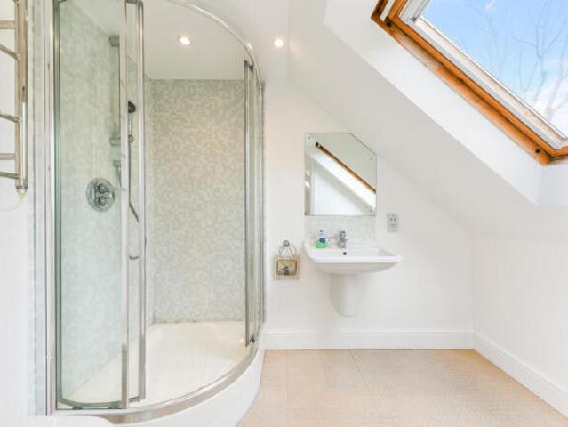 1 bedroom apartment for rent in Richmond Road, SW20