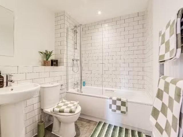 1 bedroom apartment for rent in Ridgway Gates, Bolton, Greater.