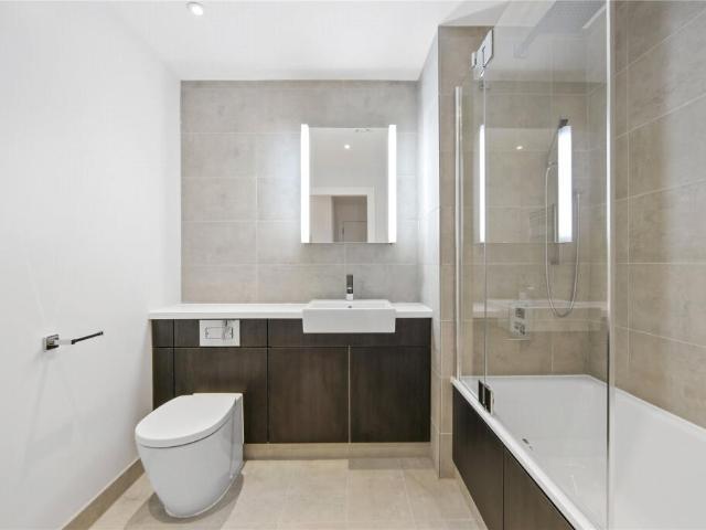 1 bedroom apartment for rent in River Gardens Walk London SE10