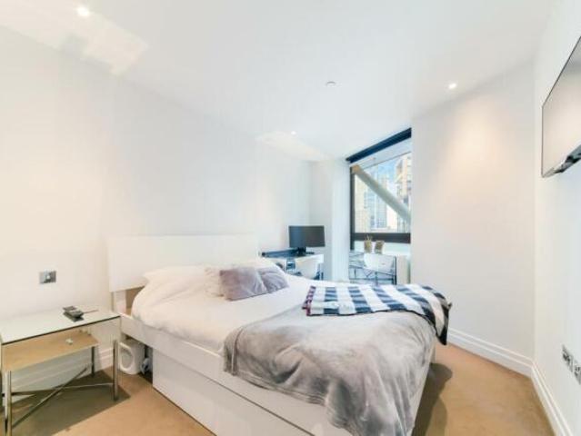 1 bedroom apartment for rent in Riverlight Quay, Battersea, London, SW11