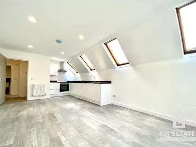 1 bedroom apartment for rent in Riverside Walk, Bishop's Stort.