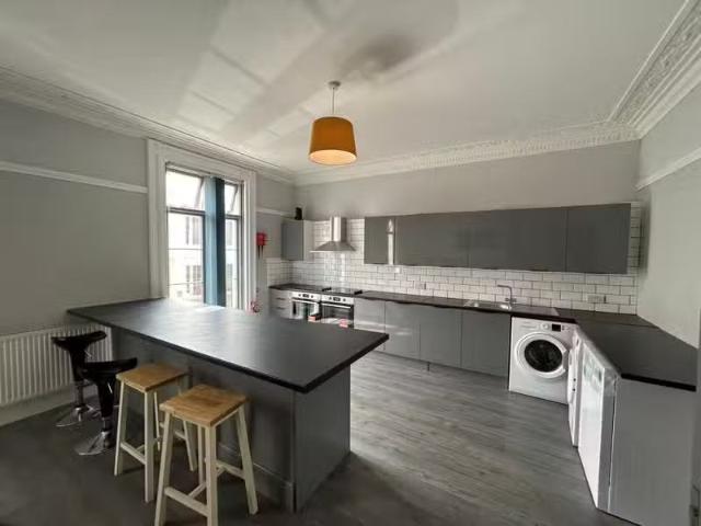 1 bedroom apartment for rent in Room 2, Warwick Street, CV32