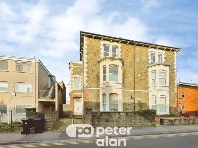 1 bedroom apartment for rent in Romilly Road West, CF5