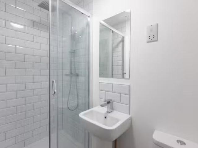 1 bedroom apartment for rent in Roselee Court, CH42
