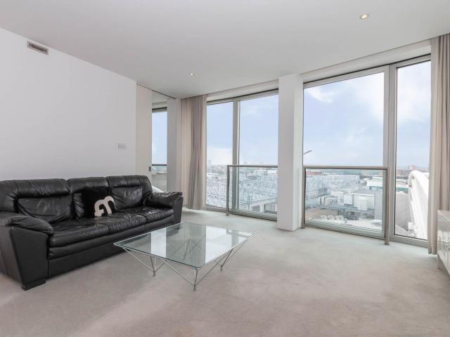 1 bedroom apartment for rent in Rotunda, New Street, B2 4PA
