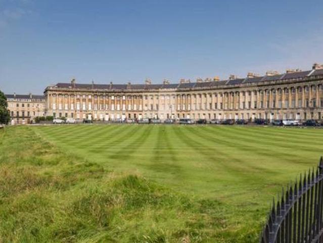 1 bedroom apartment for rent in Royal Crescent BA1