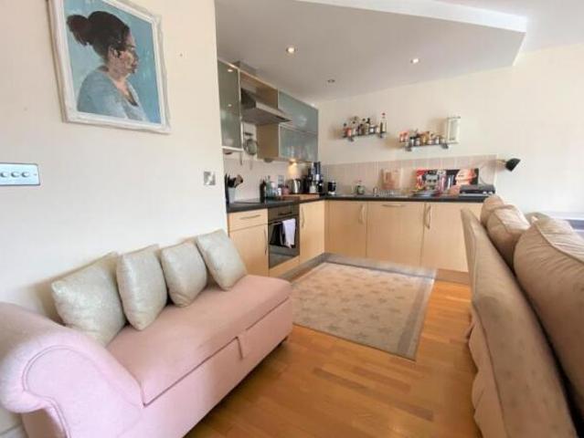 1 bedroom apartment for rent in Royal Parade Clifton, BS8