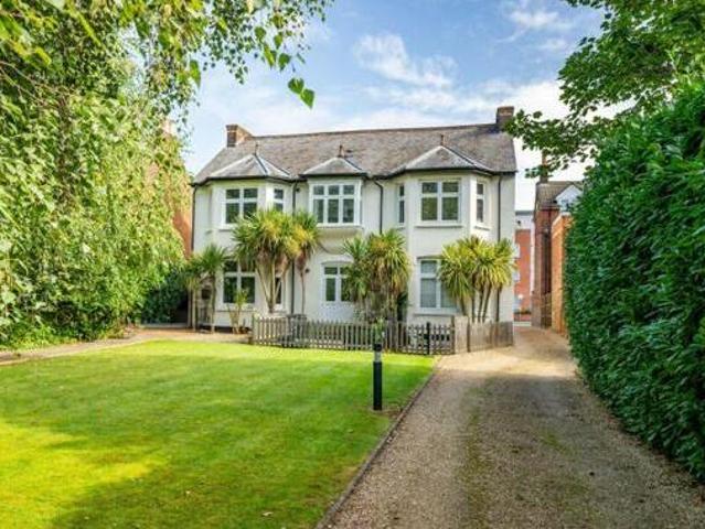 1 Bedroom Apartment For Rent In St. Albans, Hertfordshire