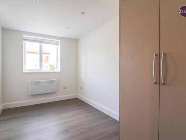 1 bedroom apartment for rent in St. Albans Road, Watford, WD25