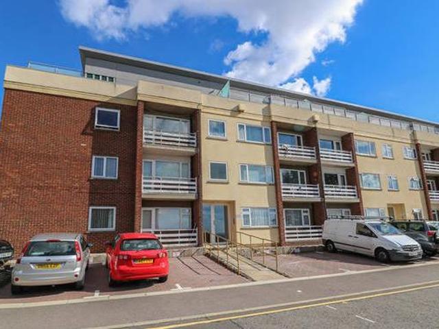 1 bedroom apartment for rent in St Ediths Court Billericay Essex CM12