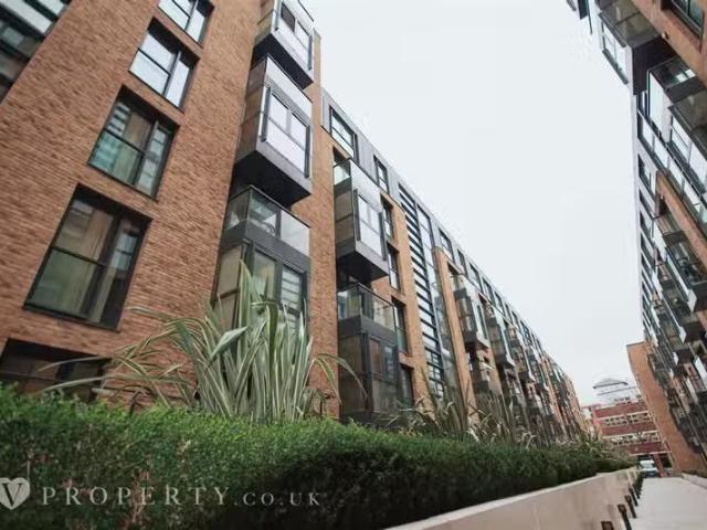 1 bedroom apartment for rent in St. John's Walk, City Centre.