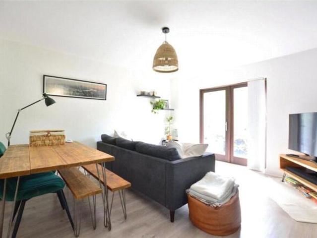 1 bedroom apartment for rent in St. Josephs Vale, Blackheath, London, SE3