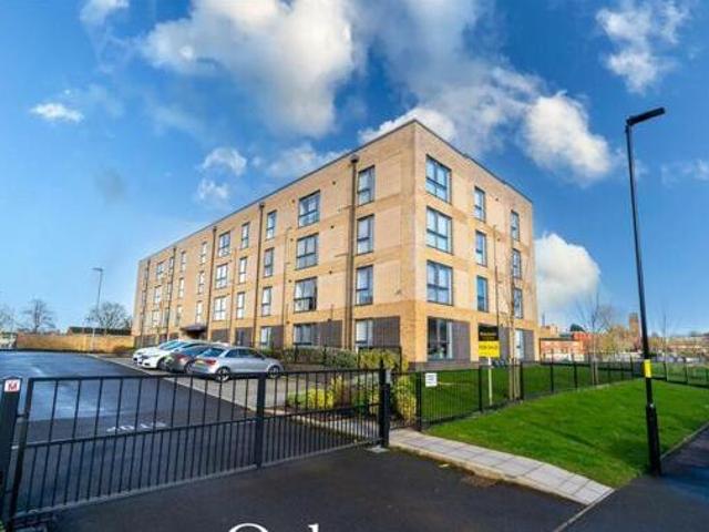 1 Bedroom Apartment For Rent In St. Lukes Road