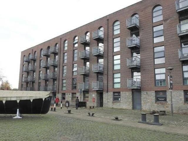 1 bedroom apartment for rent in Steamship House 39 Gas Ferry Road Bristol BS1