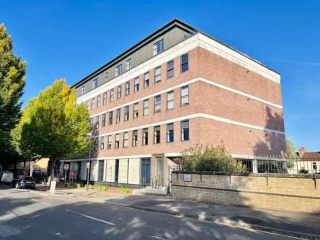 1 bedroom apartment for rent in Stephenson House, The Grove, G.