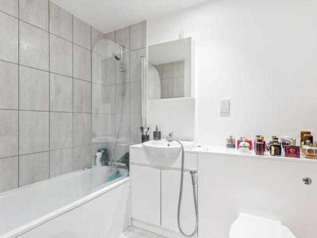 1 bedroom apartment for rent in Stoke Road, Slough, SL2
