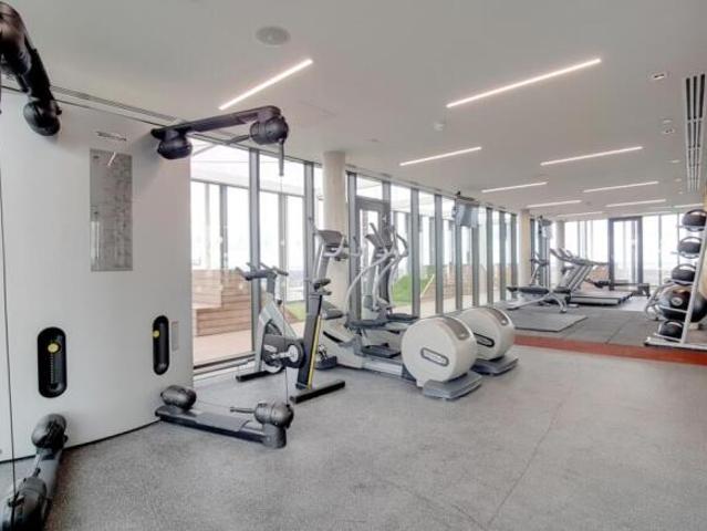 1 bedroom apartment for rent in Stratosphere Tower E15